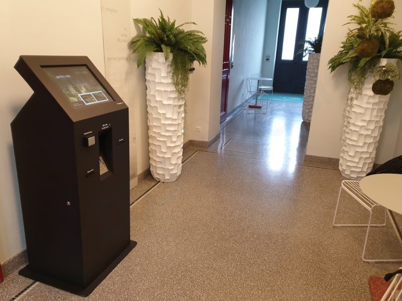 Garden Suites self-service reception - CZECH KIOSK